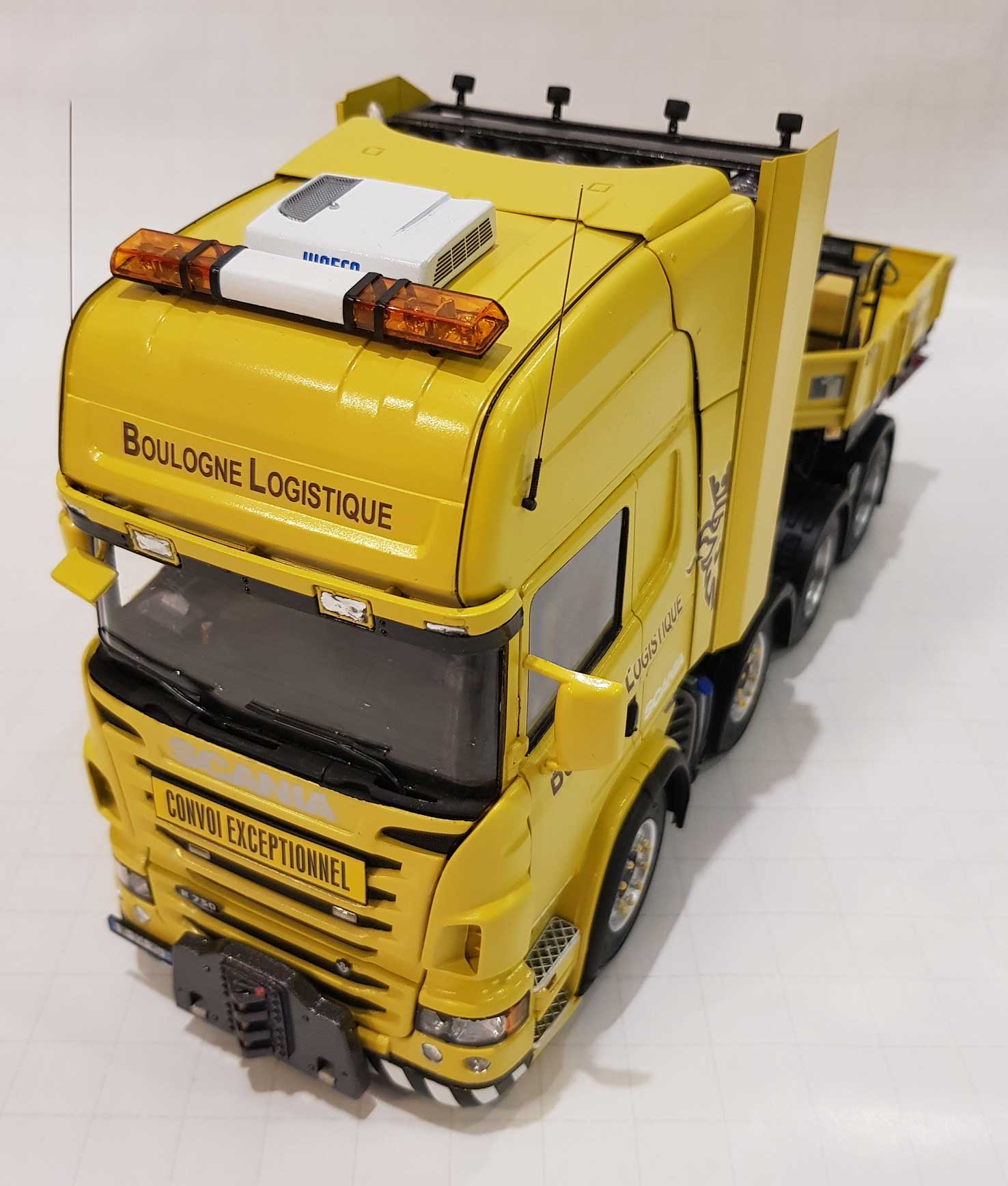 Scania 8×4 Heavy Haul – Scale Model Trucks